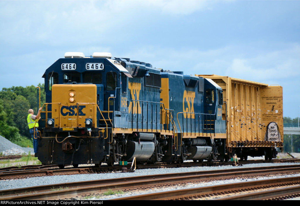CSX 6464 2213 Mother-Slug Set